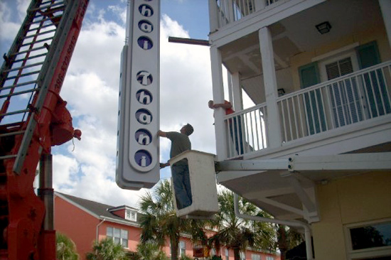 Outdoor Signs | Electrical Signs | Central Florida